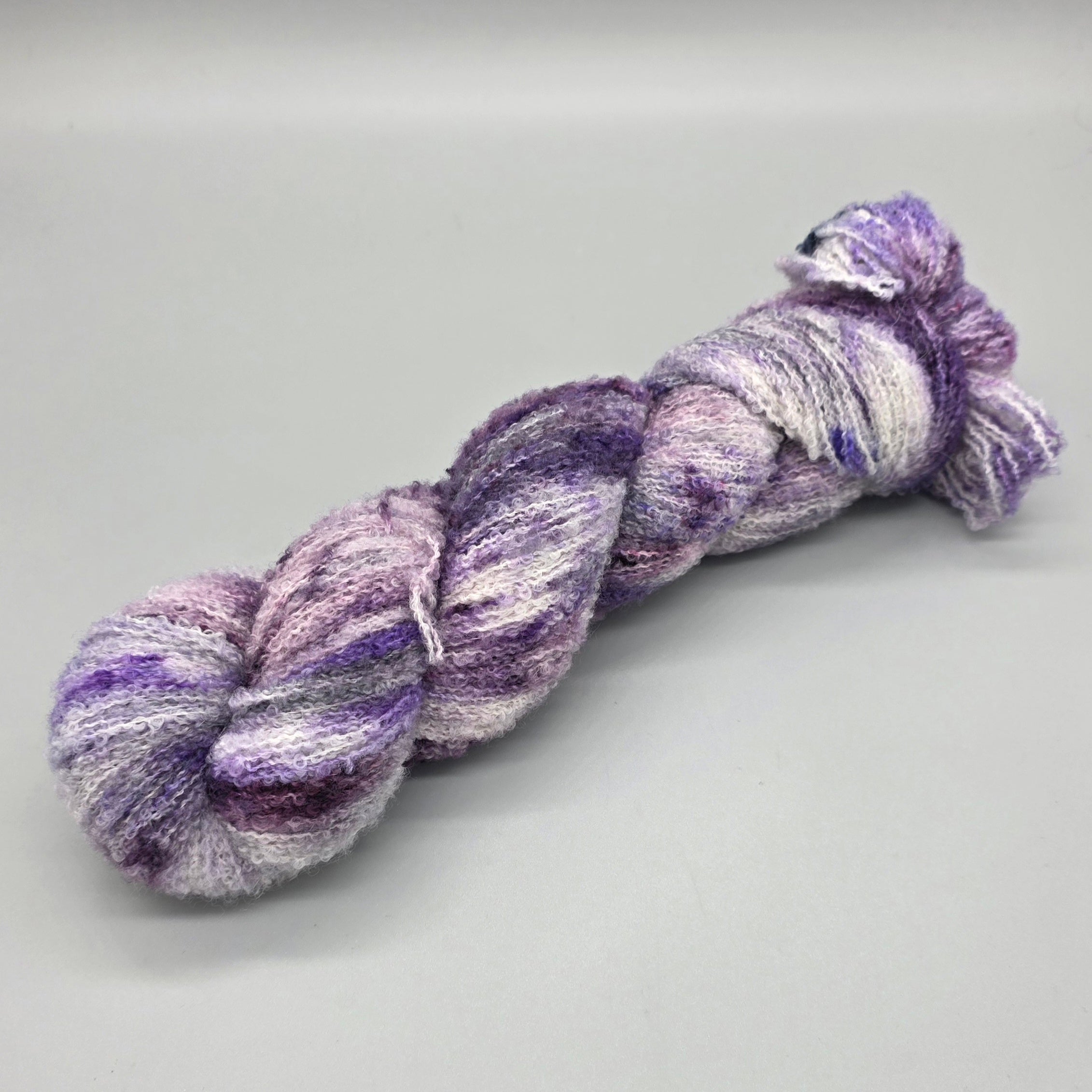 Eta Beta Pi - Boucle 4ply – Giddy Yarns